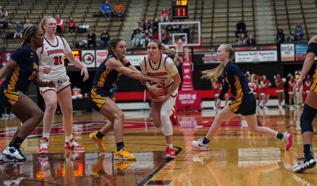 Defensive battle awaits: Youngstown State set to collide with Green Bay ...